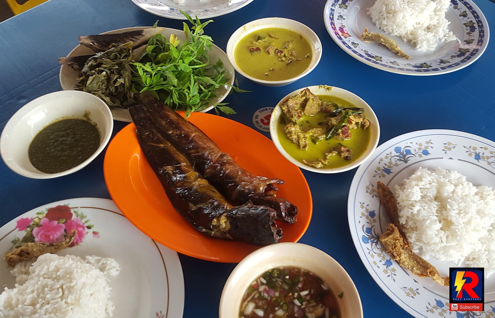 DAUS REDSCARZ: Menjamu selera di Itik Salai Mastar Sungai Ramal Dalam ...