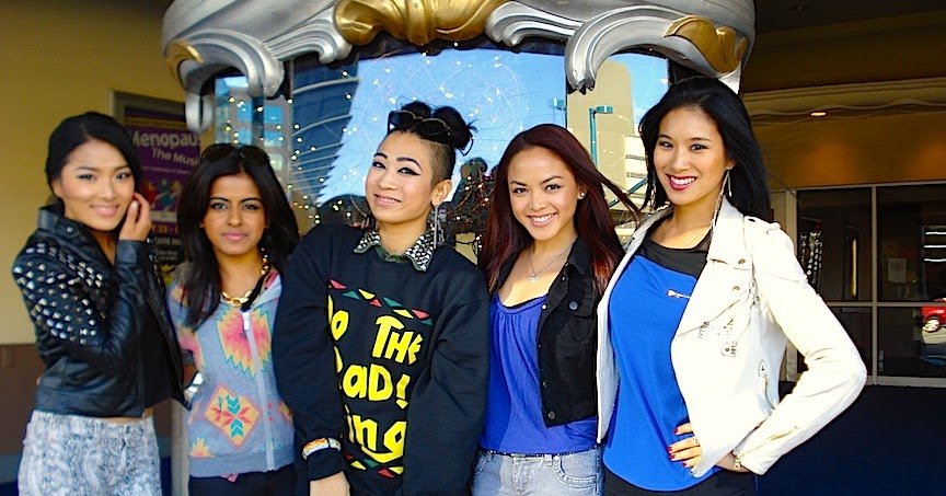 Jigsaw Magazine: Blush