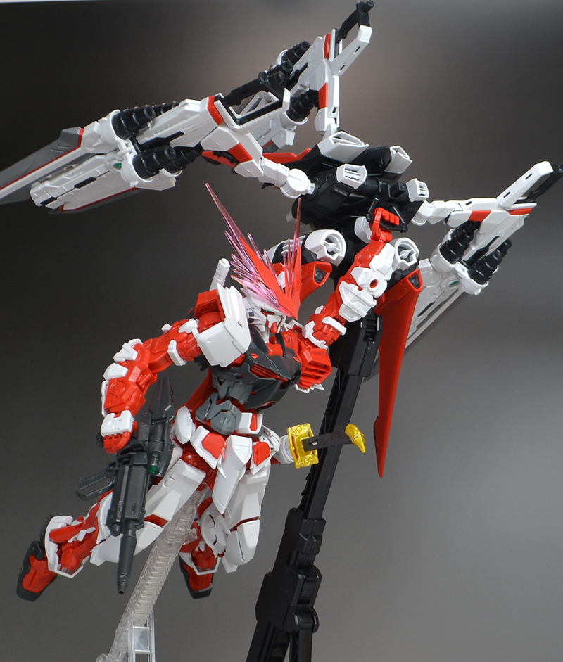 [ Review ] - MG 1/100 - Gunndam Astray Red Dragon