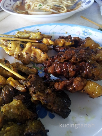 Jom Jalan... Jom Makan...: Breakfast Satay/Sate @ Muar