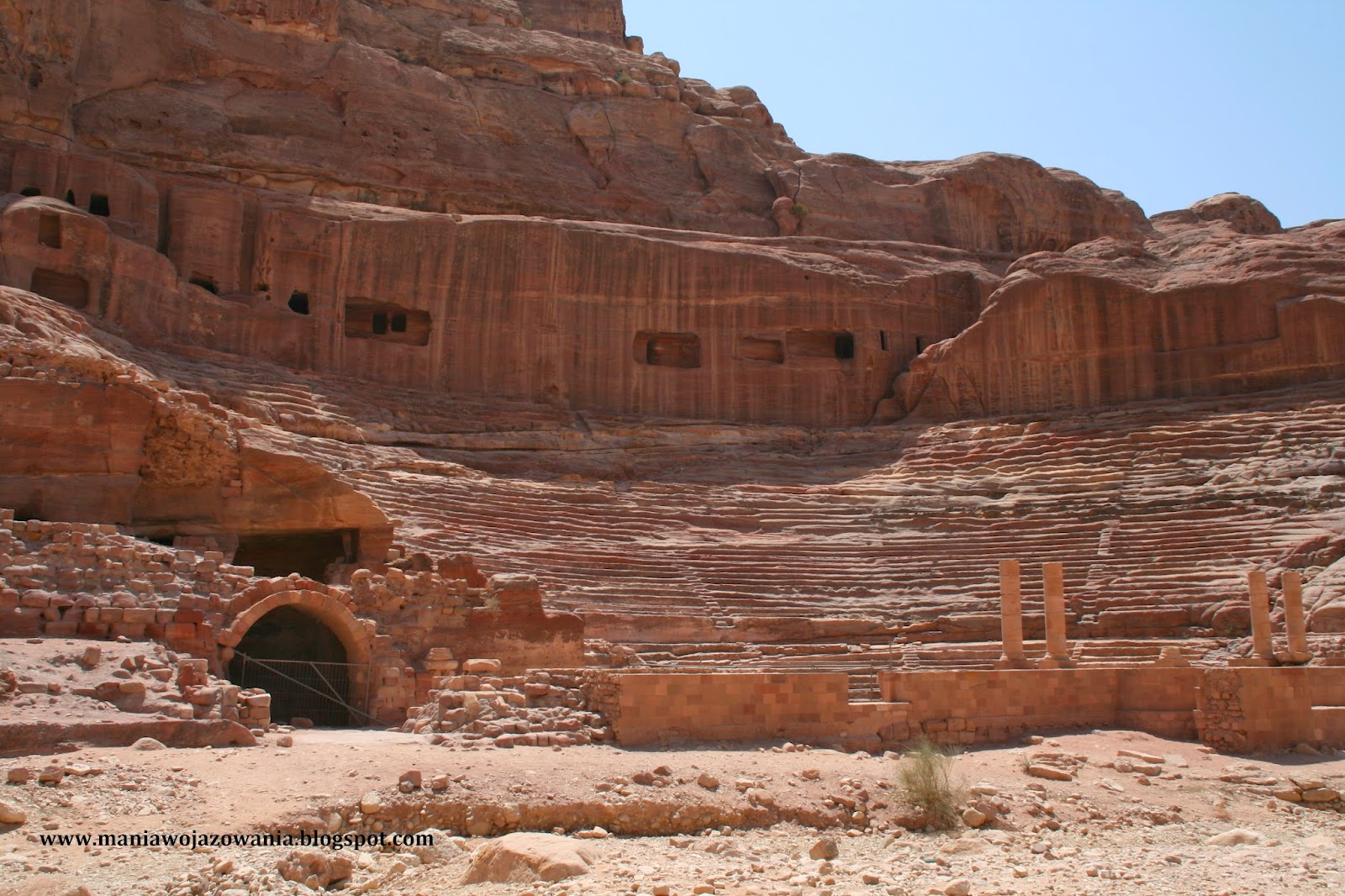 Mania Wojażowania: JORDANIA - Akaba, Petra, Ain Musa, Madaba, Góra Nebo ...