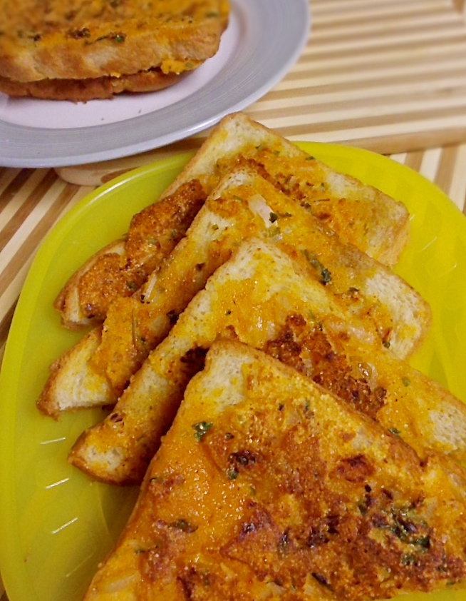 SASI'S KITCHEN: Desi Toast