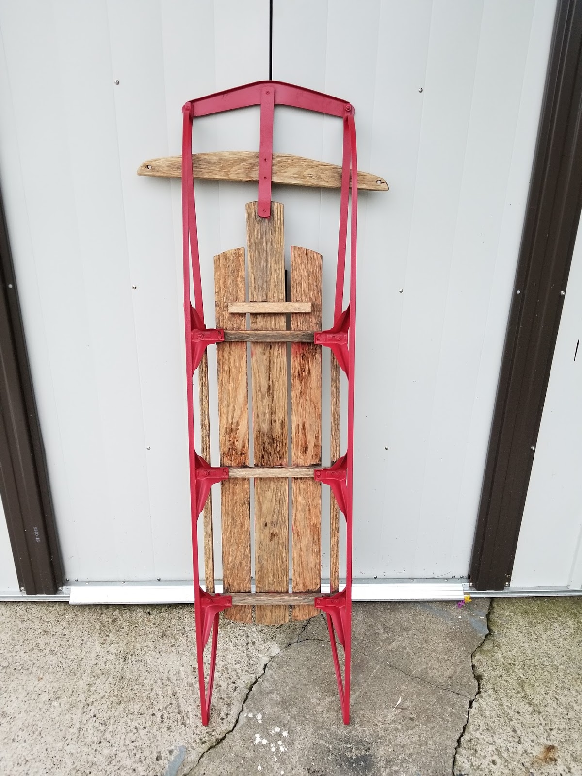 Totally Rad Finds & Wicked Creations: Refurbished Sled for the Holidays