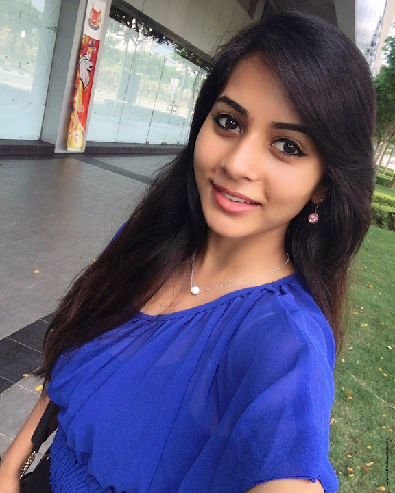 Suza Kumar Selfie Photos 2 - South Indian Actress