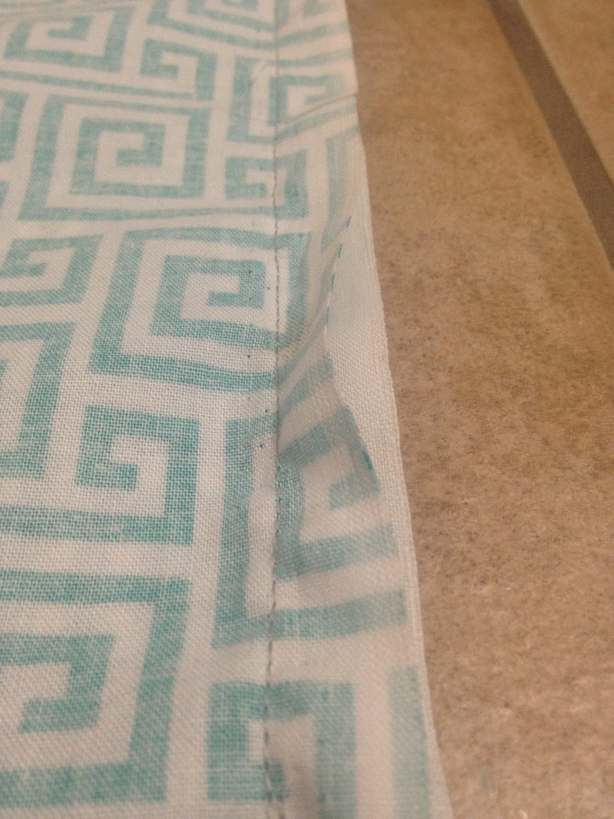 A DASH OF ASH: HOW TO SEW EASY PEASY DRAPES