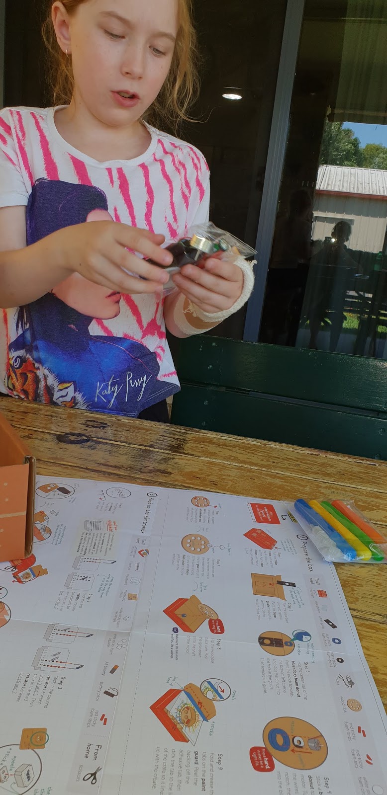 Raising My Little Superheroes : STEM Tinker Crates by KiwiCo