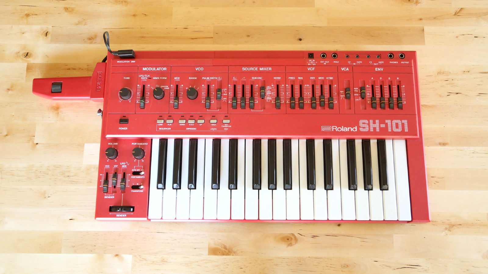 MATRIXSYNTH: Roland Sh-101 Rare RED