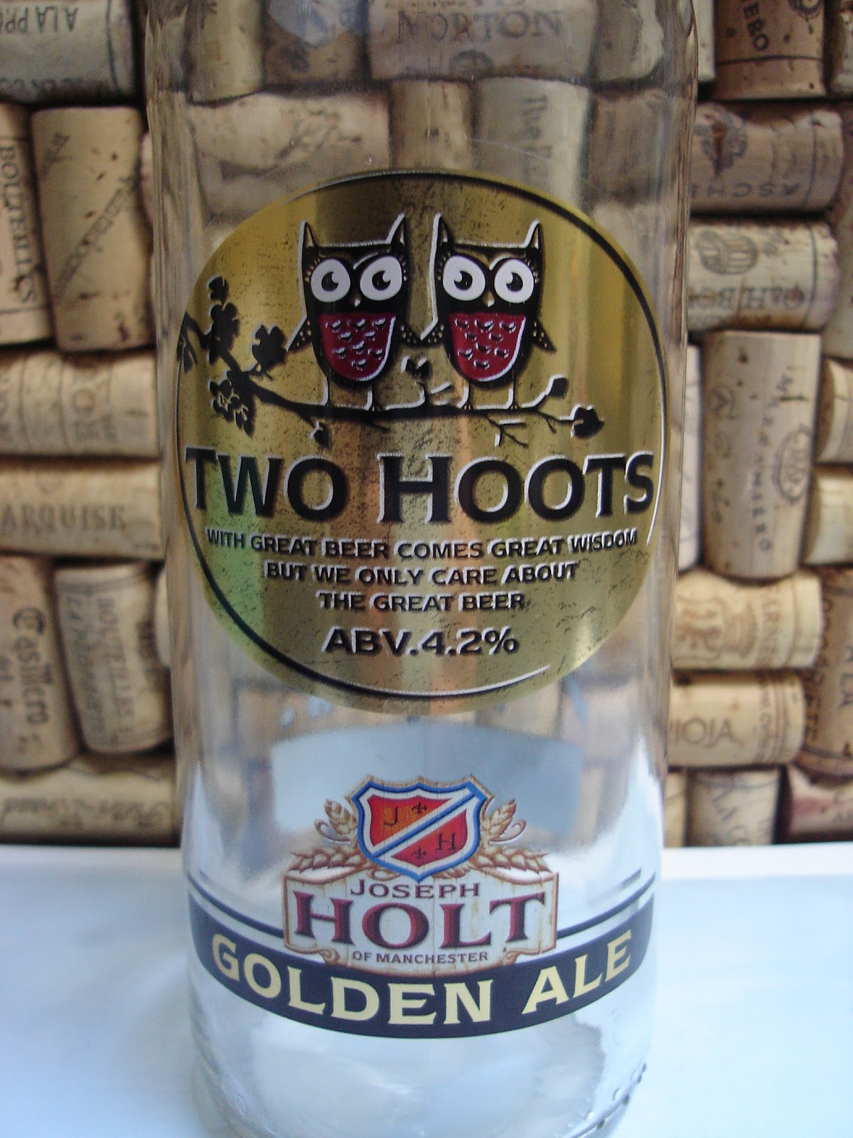 Beeradvice: Joseph Holt 'Two Hoots' Golden Ale