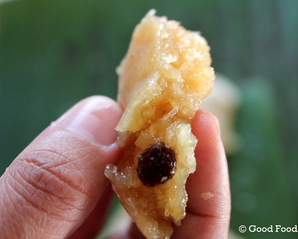 Good Food: Gothambu Ela Ada / Sweet Wheat Flat Cakes Steamed in Banana Leaf