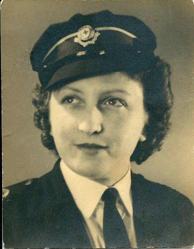 The Temple Street Irregular: Temple Street People: ENID GRAY