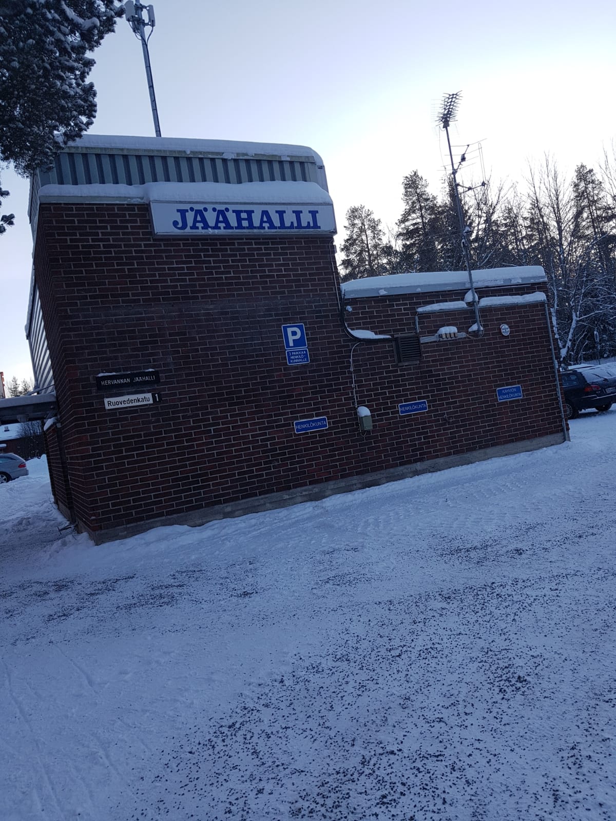 Hervanta: Legendaarinen jäähalli