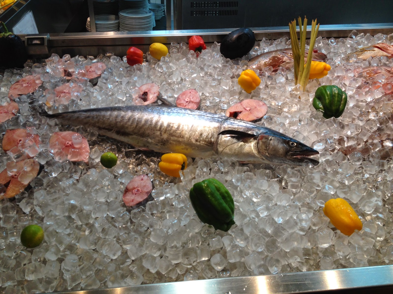 Oman? Oh My!!: The Cave Restaurant in Muscat