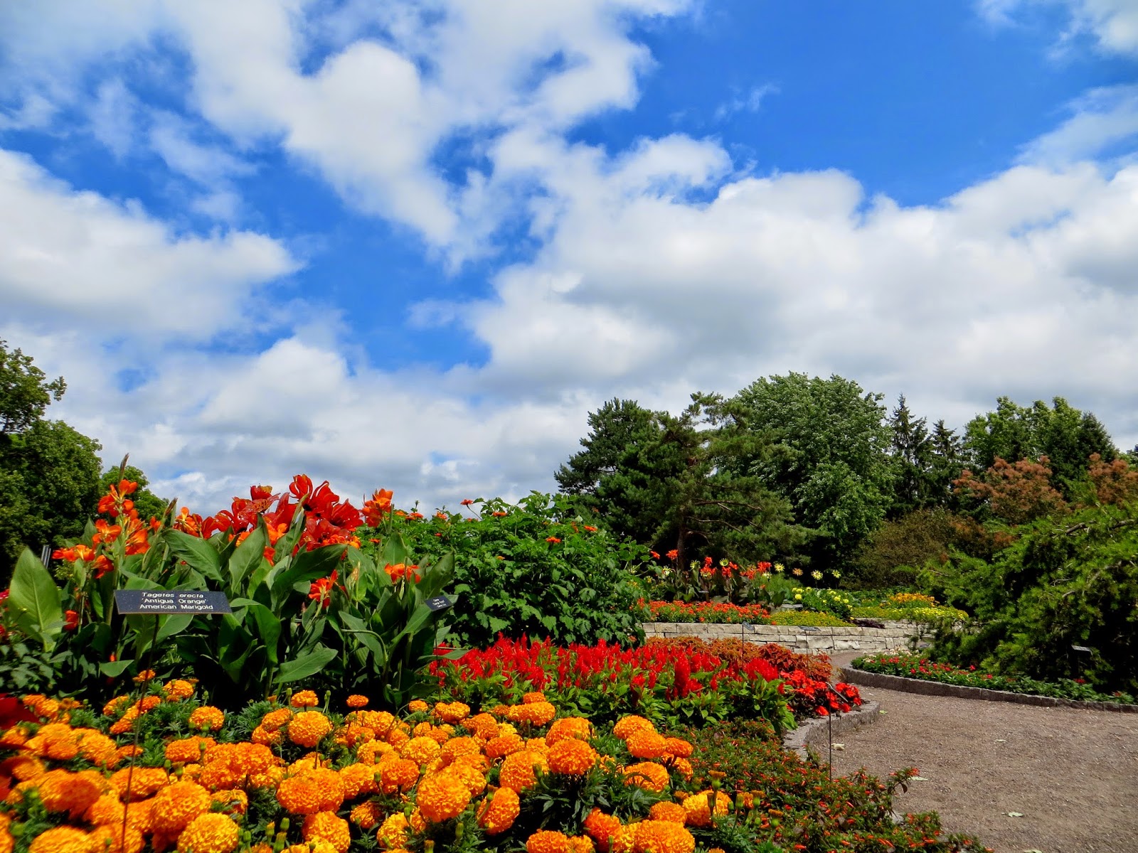 Miles and Laurel: Visiting the Minnesota Landscape Arboretum