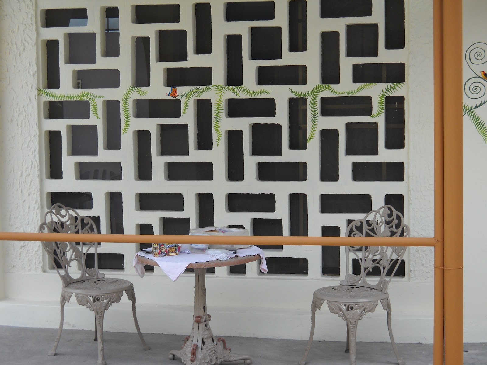 Damien House: New Mural