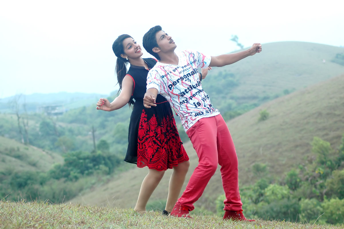 Vandanam movie photo gallery