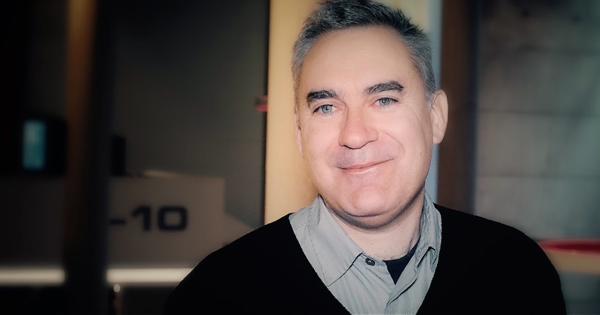 Short Talks - Filmmaker Interviews: David Muñoz - We're all searching ...