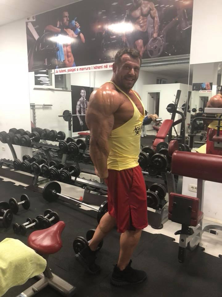 Muscle Lover: Albanian bodybuilder Besard Maxharraj