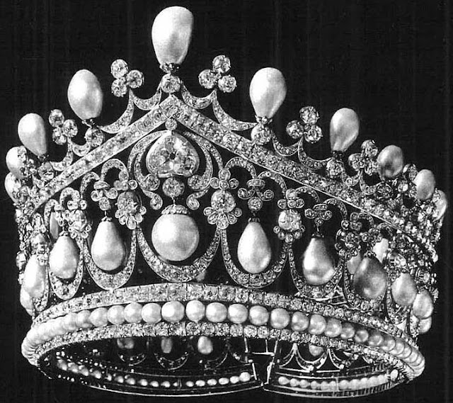 Tiara Mania: Empress Alexandra Feodorovna of Russia's Diadem of Ancient ...