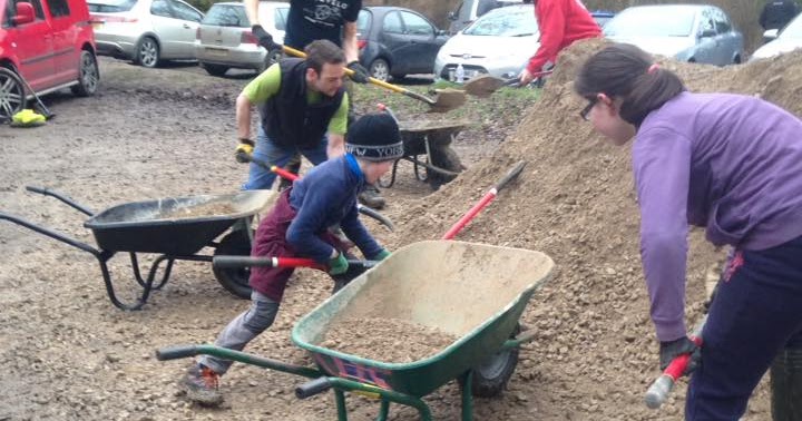 Support your local Heroes - SingletrAction dig day ~ Cycle Harrogate