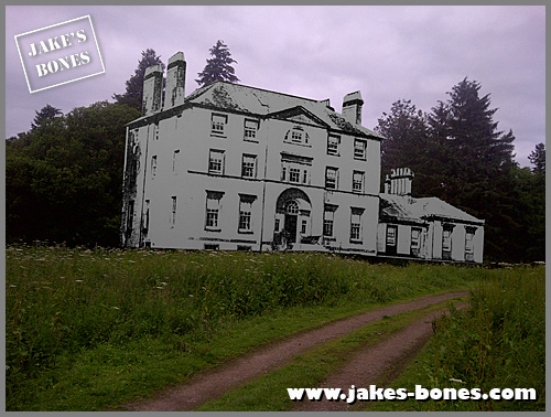 Researching Ardoch House at RCAHMS : Jake's Bones