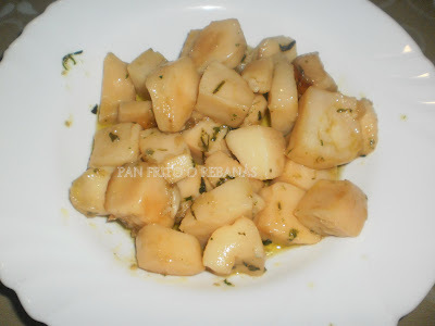 PAN FRITO O REBANÁS: SEPIA AL AJILLO