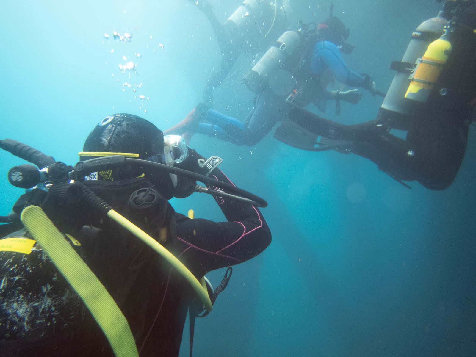 Diving Eureka & Ellen Oil Rigs With The Asante Dive Boat - First Church ...