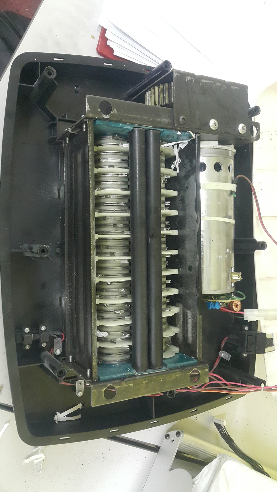 Electronics Repair Center Intimus 3000C Paper Shredder electronics-repair-center-intimus-3000c-paper-shredder