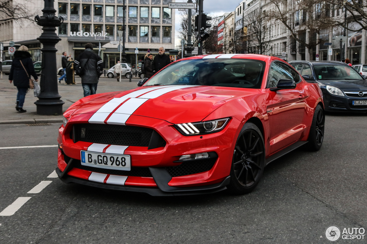 Pure Muscle Car: El Icono Americano, ford mustang