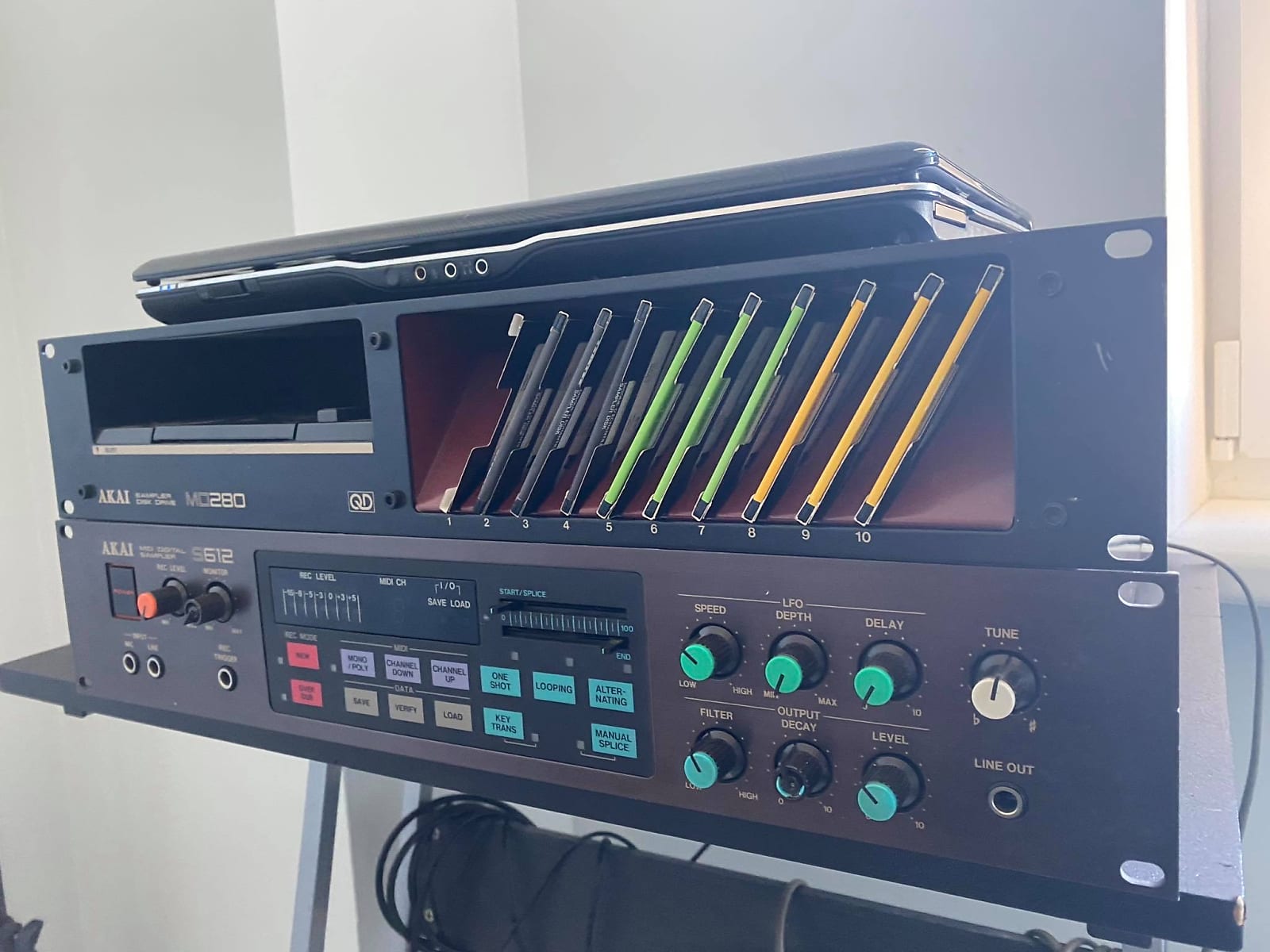 MATRIXSYNTH: Akai S612 MIDI Digital Sampler w/ MD280 Disk Drive