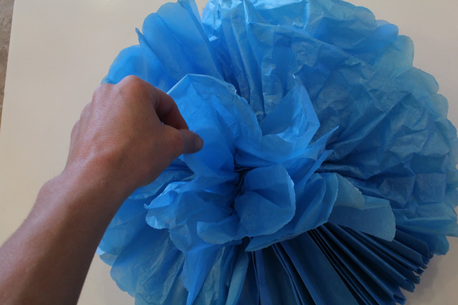 Garage Sales R Us: Tissue Pom Pom Tutorial