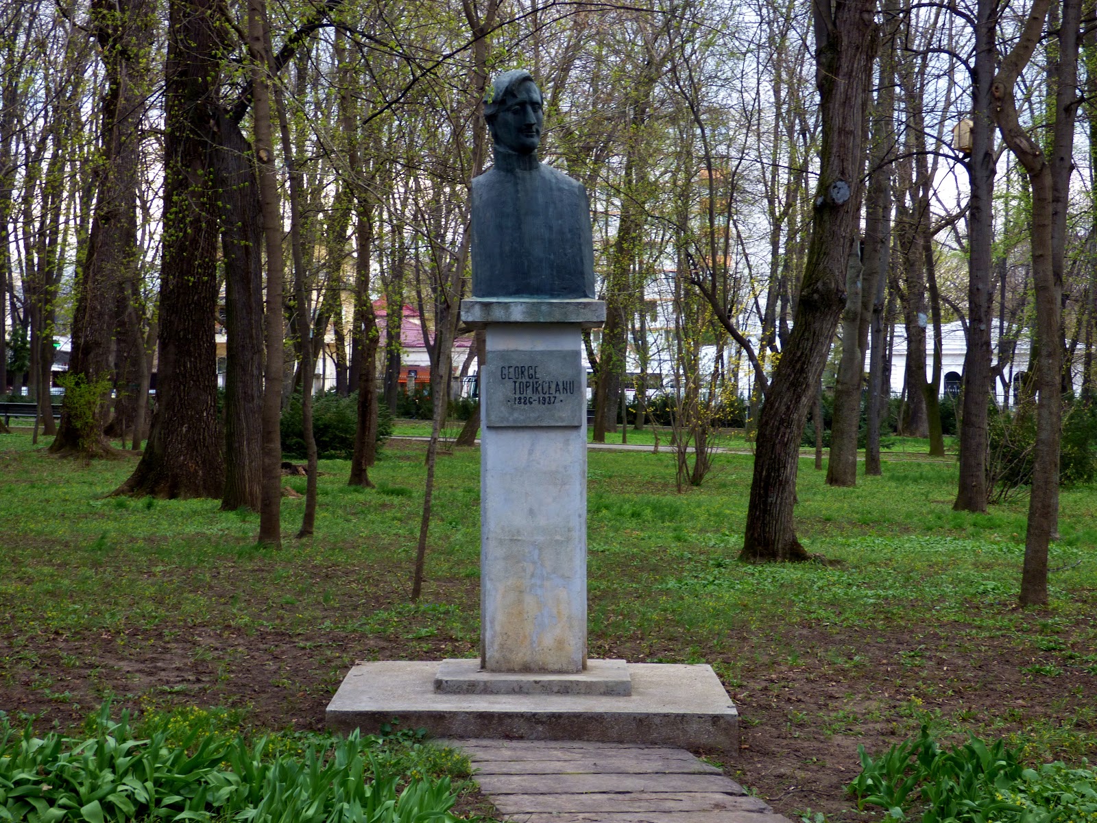 Viajar e descobrir: Roménia - Iaşi - Parcul Copou - busto de George ...