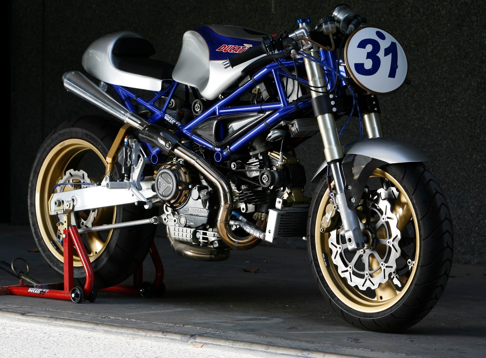 Radical Ducati S.L.: OLD BLUE (2006)