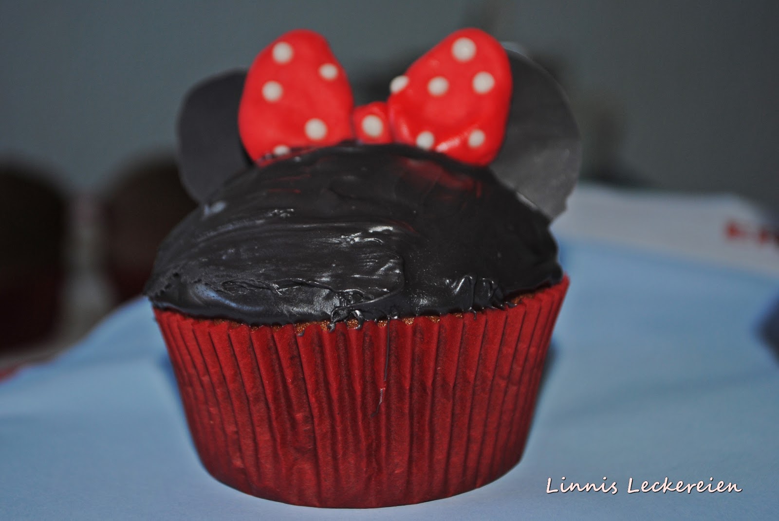 Linnis Leckereien: Minnie und Micky Maus-Cupcakes