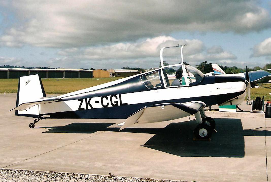 NZ Civil Aircraft: Jodel D 11's of New Zealand - Factory Built, and a ...