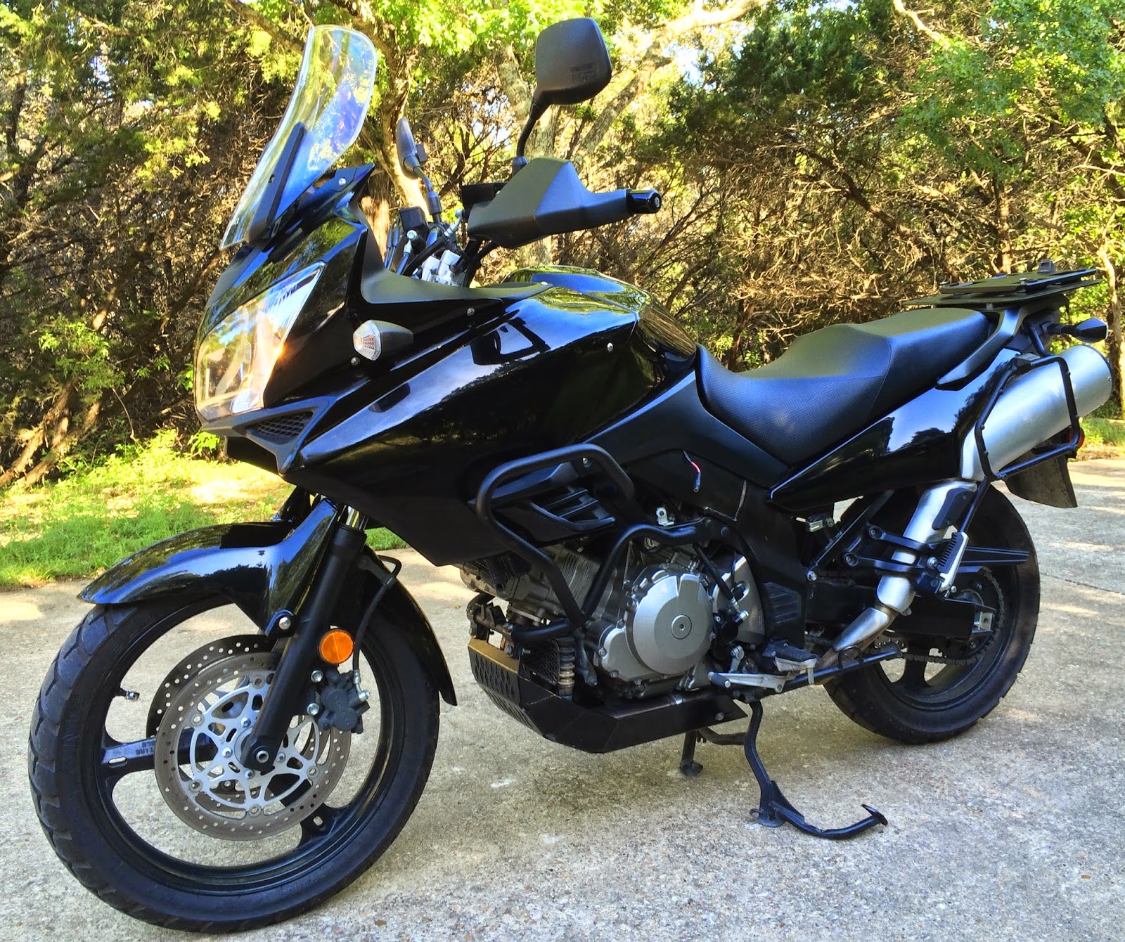 IJ Today: 2009 Suzuki DL1000 V-Strom (13 pics)