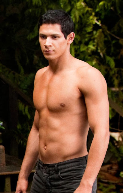 Alex Meraz