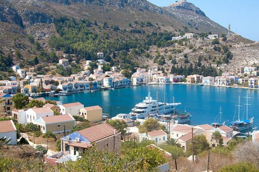 ΠΡΟΣΟΧΗ ΣΕ ΚΡΗΤΗ ΚΑΙ ΚΑΣΤΕΛΟΡΙΖΟ!!! ΤΙ ΕΤΟΙΜΑΖΟΥΝ ΠΙΣΩ ΑΠΟ ΤΗΝ ΠΛΑΤΗ ...