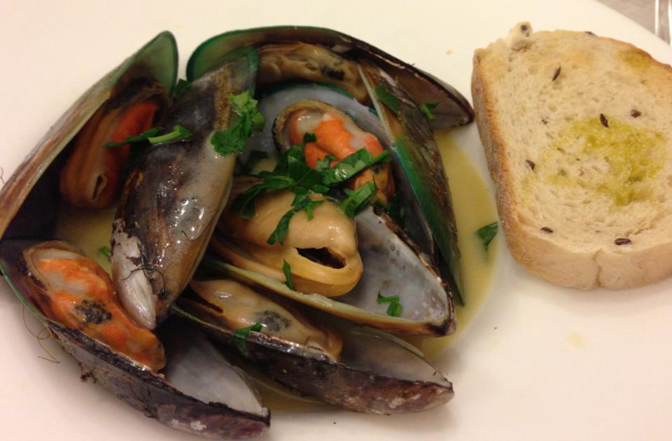 Ella's Kitchen: Scoici verzi cu sos de vin si lapte de cocos