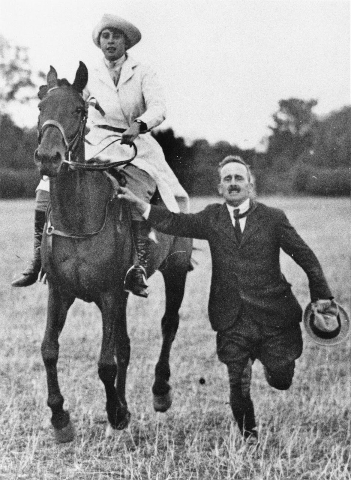 Don Fox Family and Social History: A Robins and Sons Co Ltd, its ...