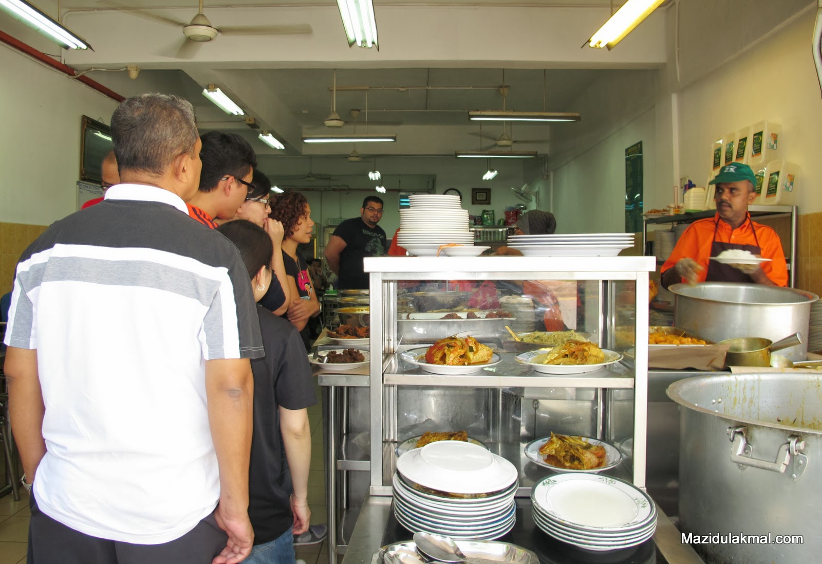 BERSAMA MAZIDUL: KARI KEPALA IKAN ENAK RESTORAN ZK DI JALAN KG. ATTAP ...