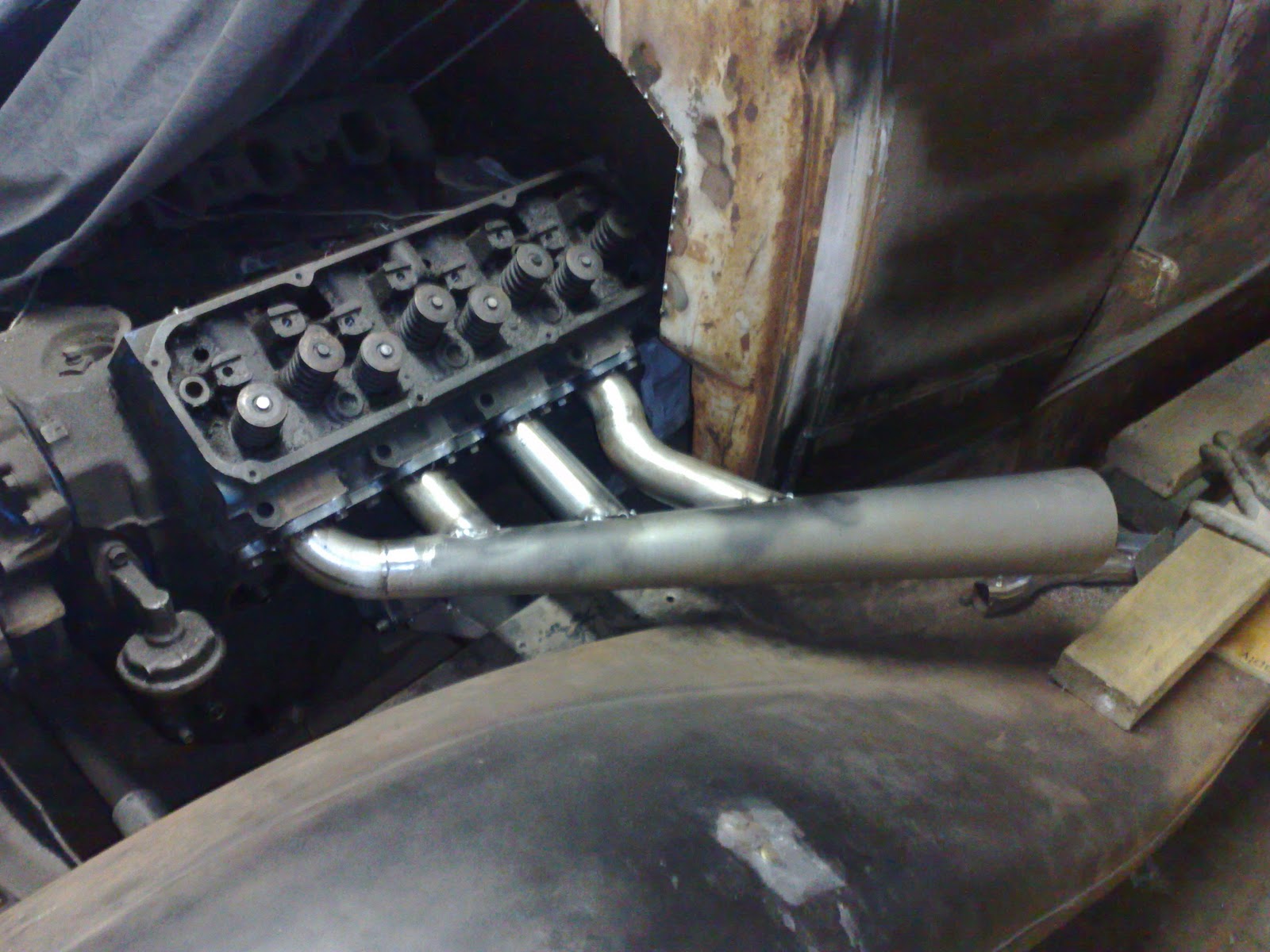 1930 Ford Model A Coupe build up: Lake Pipes...12/02/11