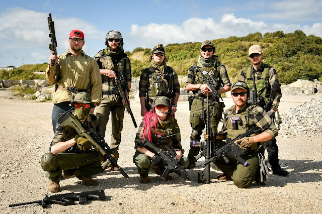 LUMBER-TAC: THE RISE OF FLANNEL SHIRT LOADOUTS! - Femme Fatale Airsoft