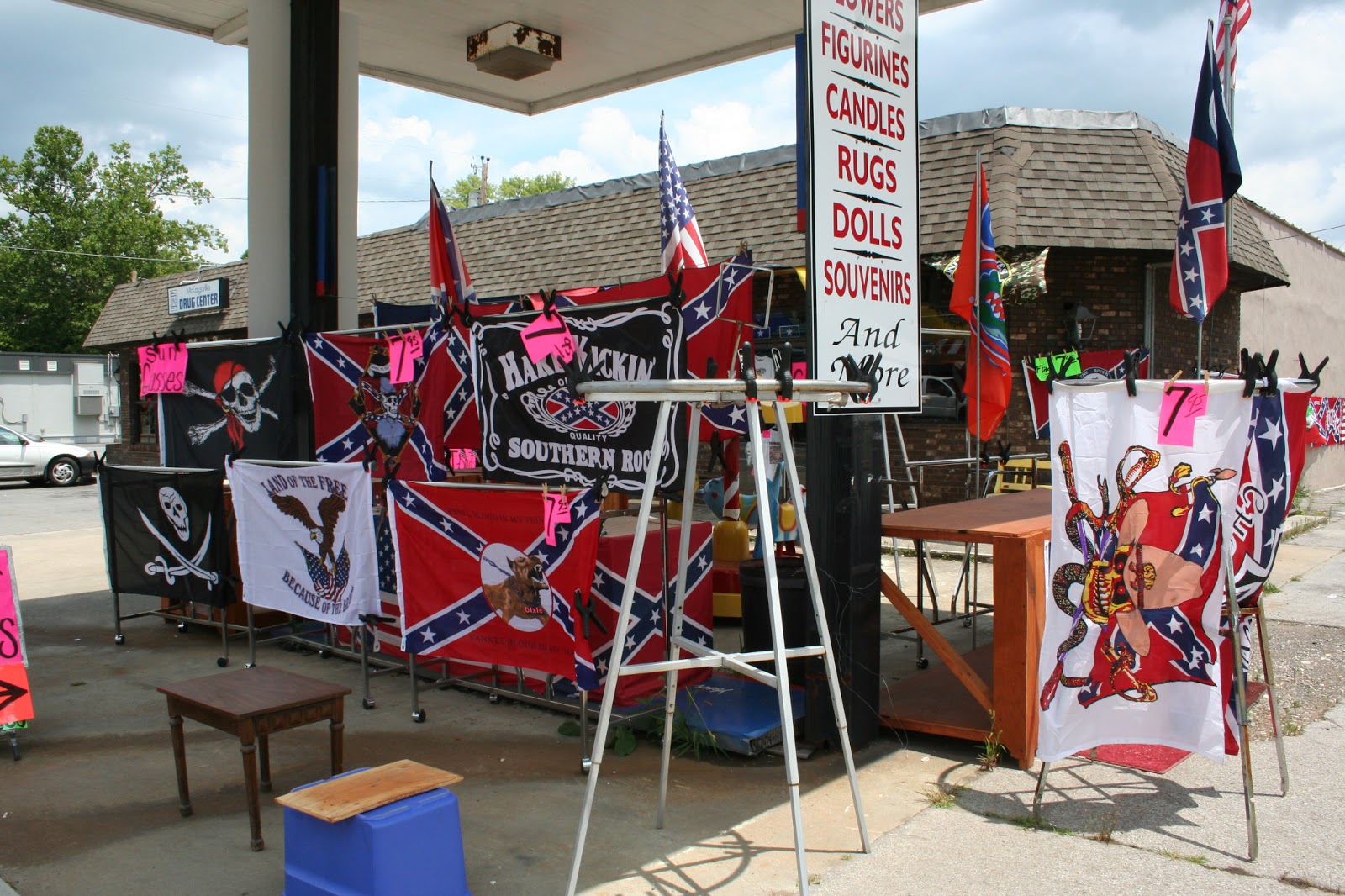 The Carpetbagger: Confederate Shopping