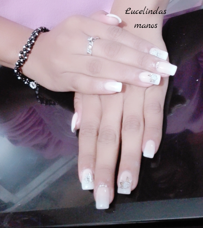 Uñas acrilicas ,acrigel