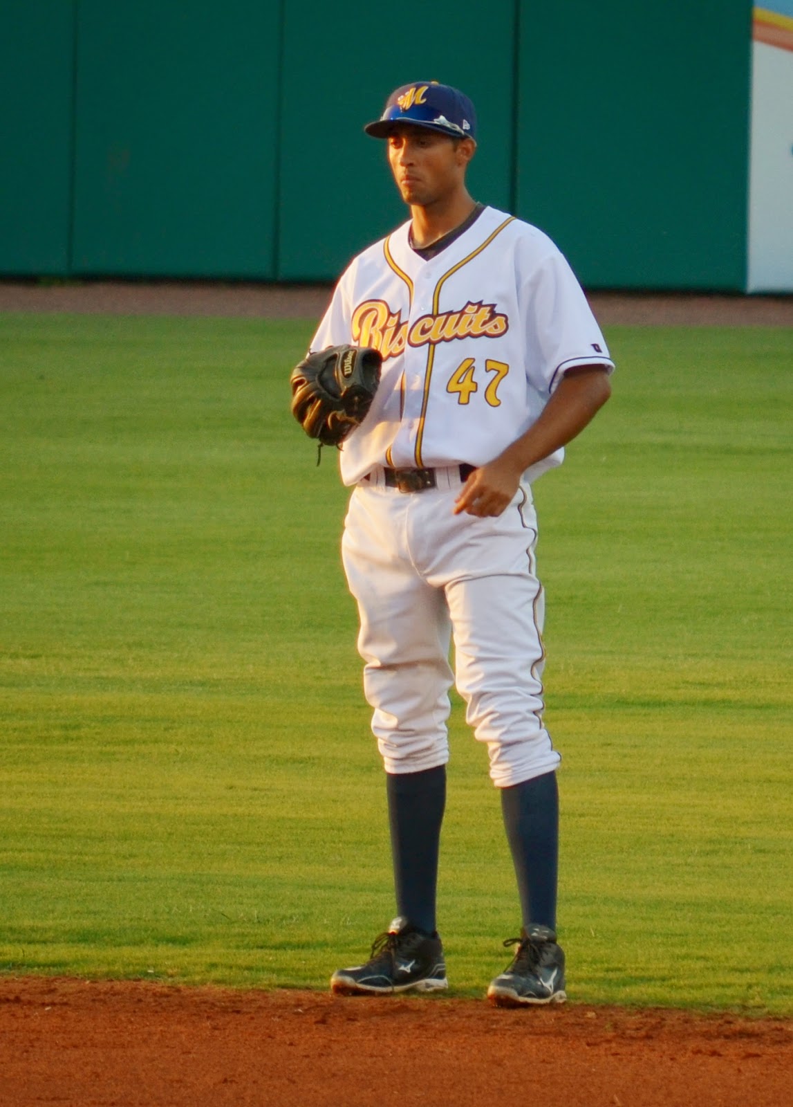 The Montgomery Baseball Blog: Tom Veryzer, Leo, Mystifying Biscuits