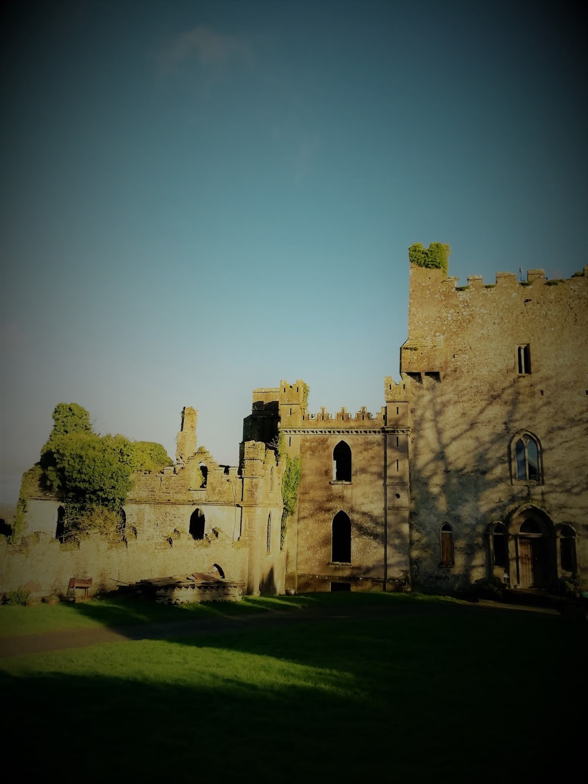 The Laois Cyclist: Leap Castle, Offaly