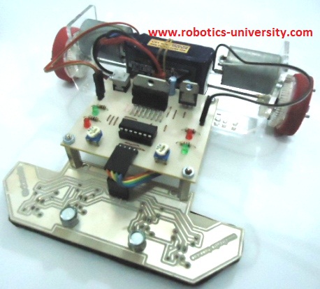 Gambar 1. Robot line follower analog (Robot-1)