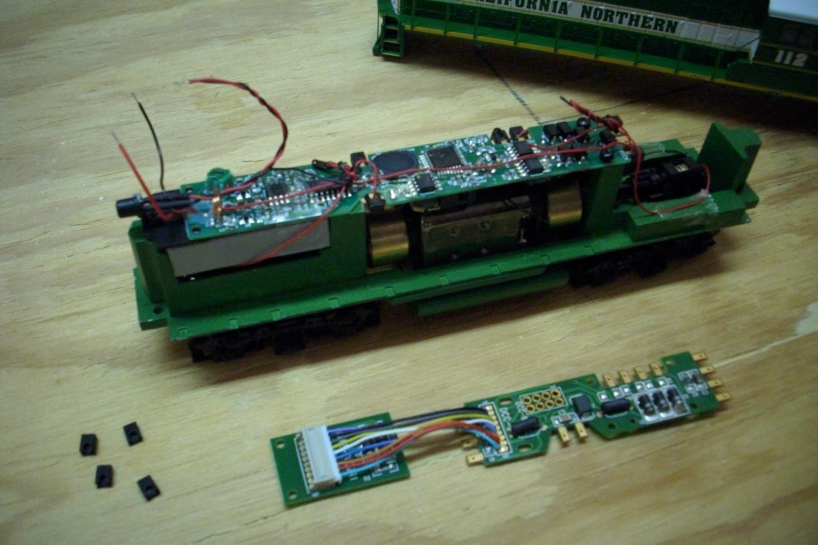 "Redwood Empire Route" - NWP: Installing Decoders