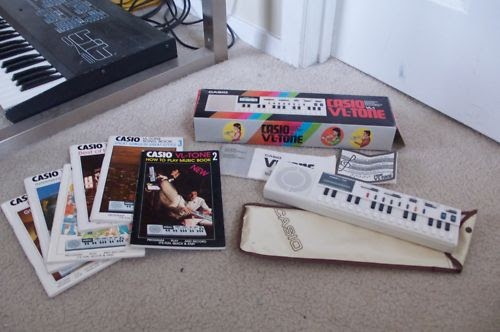 MATRIXSYNTH: Casiotone VL1 with Casio Magazines