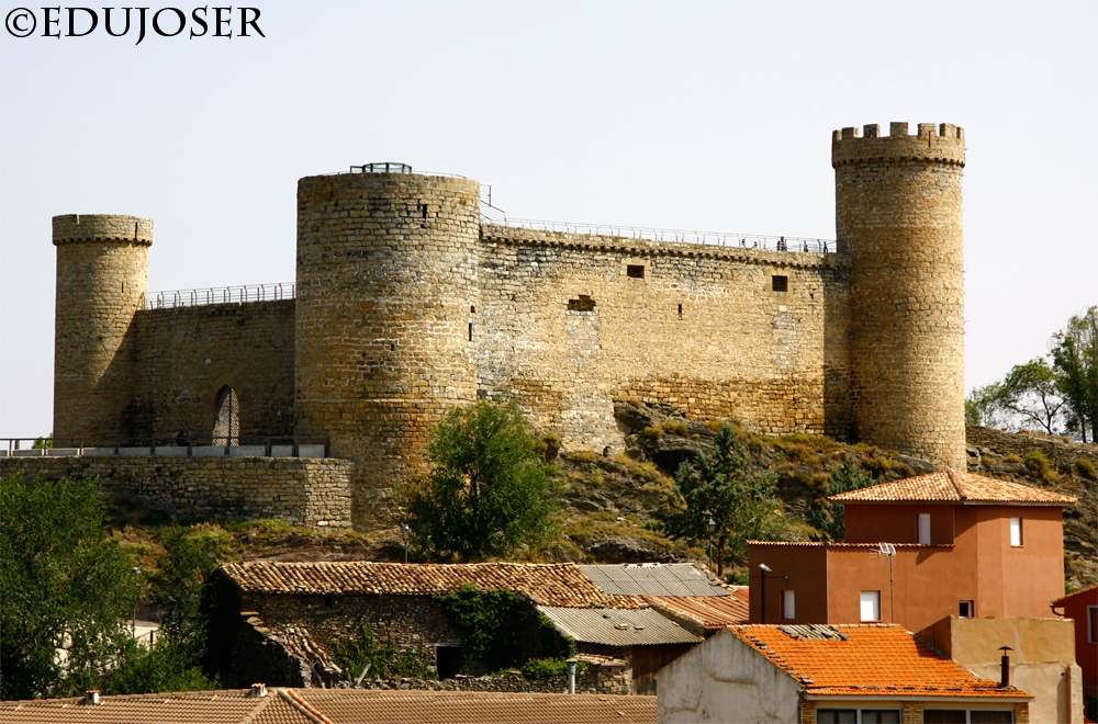 EDUJOSER: CASTILLO DE CORNAGO (La Rioja)